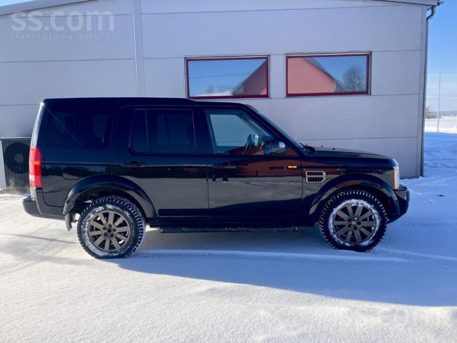 Black Land Rover Discovery 2005 in Talsi, with an engine capacity of 2.70 L and mileage of 387 thousand km for 4500 €, photo 3 on AUTOMOTO.COM.LV