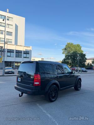 Melns Land Rover Discovery 2005 Tallina, ar dzinēja tilpumu 2.70 L un nobraukumu 298 tūkst. km par 3999 €, foto 7 vietnē AUTOMOTO.COM.LV