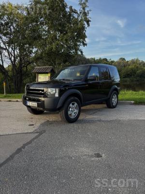 Black Land Rover Discovery 2005 in Riga, with an engine capacity of 2.70 L and mileage of 370 thousand km for 3800 €, photo  on AUTOMOTO.COM.LV
