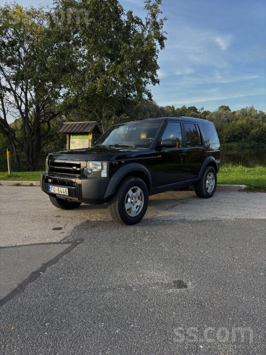 Black Land Rover Discovery 2005 in Riga, with an engine capacity of 2.70 L and mileage of 370 thousand km for 3800 €, photo 1 on AUTOMOTO.COM.LV