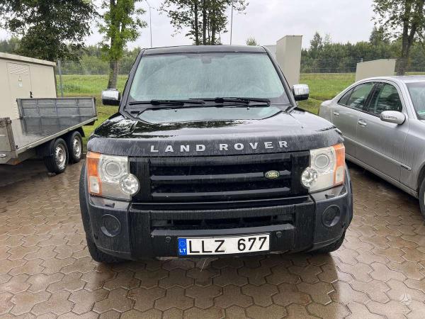 Melns Land Rover Discovery 2008 Viļņa, ar dzinēja tilpumu 2.72 L un nobraukumu 471 tūkst. km par 1200 €, foto 5 vietnē AUTOMOTO.COM.LV