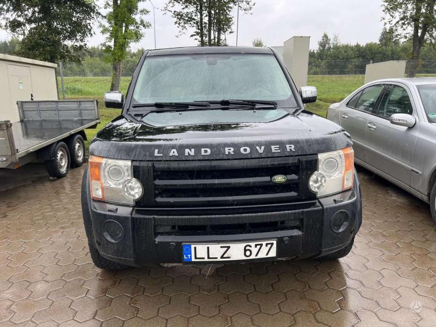 Melns Land Rover Discovery 2008 Viļņa, ar dzinēja tilpumu 2.72 L un nobraukumu 471 tūkst. km par 1200 €, foto 5 vietnē AUTOMOTO.COM.LV