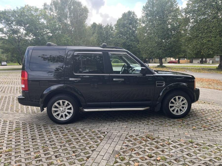 Melns Land Rover Discovery 2008 Ventspils, ar dzinēja tilpumu 2.70 L un nobraukumu 457 tūkst. km par 6900 €, foto 6 vietnē AUTOMOTO.COM.LV