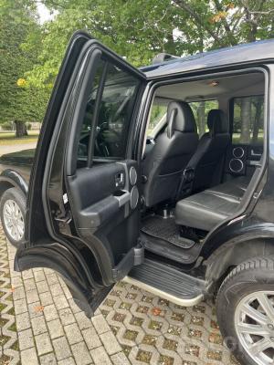 Melns Land Rover Discovery 2008 Ventspils, ar dzinēja tilpumu 2.70 L un nobraukumu 457 tūkst. km par 6900 €, foto 9 vietnē AUTOMOTO.COM.LV