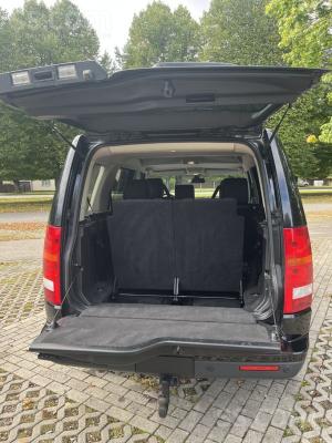 Melns Land Rover Discovery 2008 Ventspils, ar dzinēja tilpumu 2.70 L un nobraukumu 457 tūkst. km par 6900 €, foto 12 vietnē AUTOMOTO.COM.LV