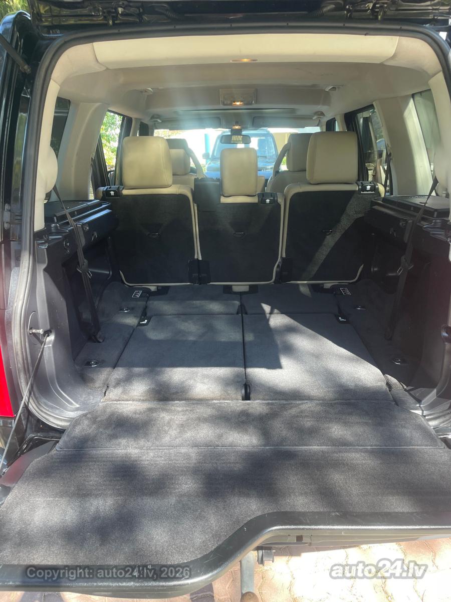 Black Land Rover Discovery 2009 in Tallinn, with an engine capacity of 2.70 L and mileage of 285 thousand km for 5500 €, photo 9 on AUTOMOTO.COM.LV