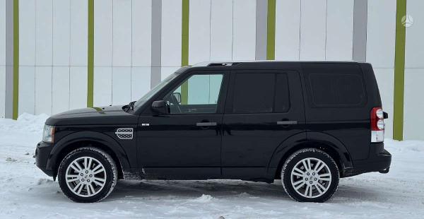 Melns Land Rover Discovery 2010 Raseiniai, ar dzinēja tilpumu 2.99 L un nobraukumu 287 tūkst. km par 7850 €, foto 4 vietnē AUTOMOTO.COM.LV