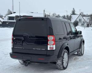 Black Land Rover Discovery 2010 in Raseiniai, with an engine capacity of 2.99 L and mileage of 287 thousand km for 7850 €, photo 7 on AUTOMOTO.COM.LV