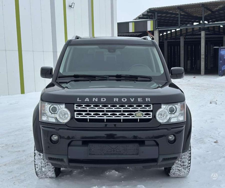 Black Land Rover Discovery 2010 in Raseiniai, with an engine capacity of 2.99 L and mileage of 287 thousand km for 7850 €, photo 10 on AUTOMOTO.COM.LV