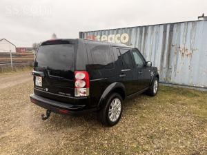 Black Land Rover Discovery 2011 in Riga, with an engine capacity of 3.00 L and mileage of 0 thousand km for 7990 €, photo 4 on AUTOMOTO.COM.LV