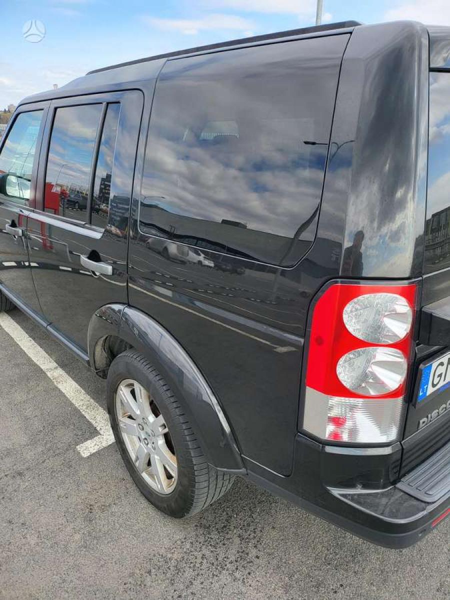 Black Land Rover Discovery 2011 in Vilnius, with an engine capacity of 2.99 L and mileage of 240 thousand km for 8950 €, photo 11 on AUTOMOTO.COM.LV
