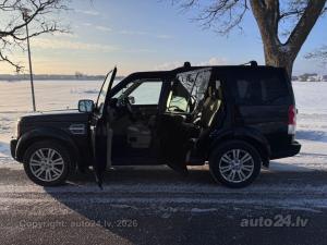 Black Land Rover Discovery 2011 in Narva, with an engine capacity of 3.00 L and mileage of 222 thousand km for 11000 €, photo 4 on AUTOMOTO.COM.LV