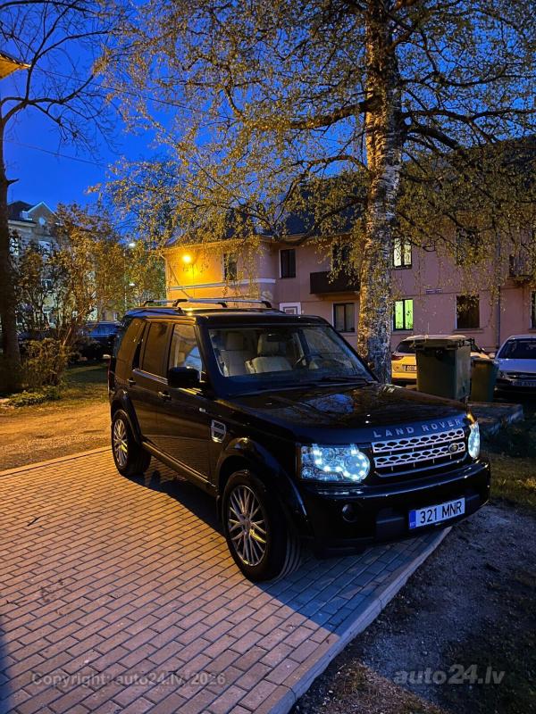Black Land Rover Discovery 2011 in Narva, with an engine capacity of 3.00 L and mileage of 222 thousand km for 11000 €, photo 10 on AUTOMOTO.COM.LV