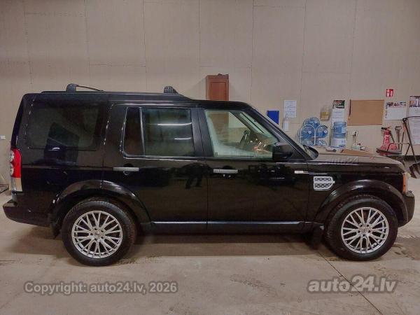 Melns Land Rover Discovery 2011 Narva, ar dzinēja tilpumu 3.00 L un nobraukumu 222 tūkst. km par 11000 €, foto 11 vietnē AUTOMOTO.COM.LV