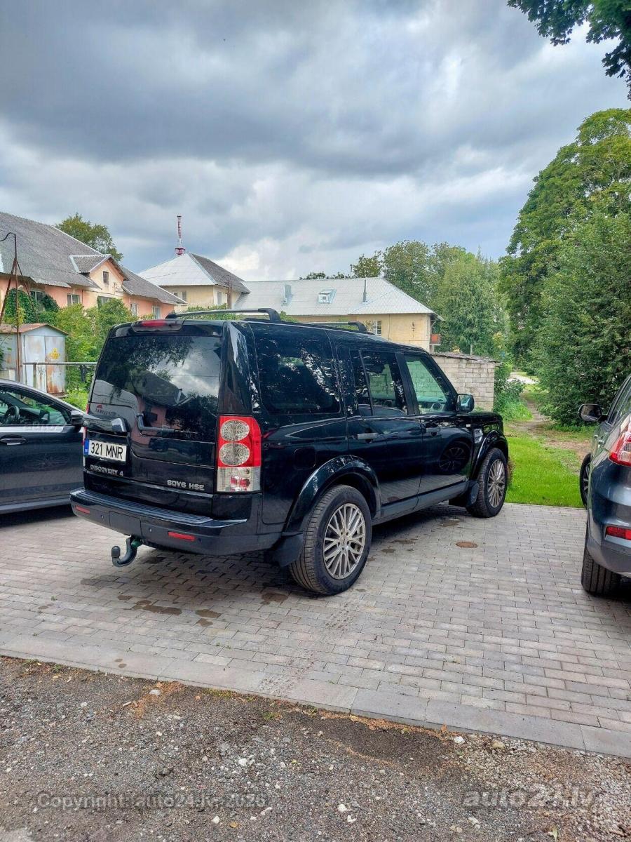 Black Land Rover Discovery 2011 in Narva, with an engine capacity of 3.00 L and mileage of 222 thousand km for 11000 €, photo 12 on AUTOMOTO.COM.LV