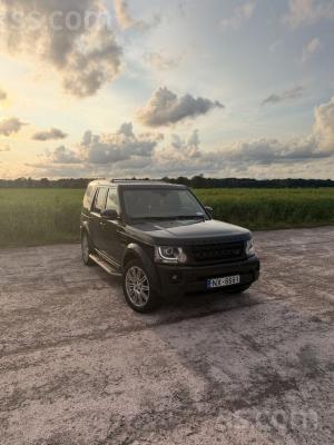 Black Land Rover Discovery 2011 in Talsi, with an engine capacity of 3.00 L and mileage of 241 thousand km for 14990 €, photo  on AUTOMOTO.COM.LV
