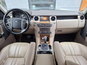 Black Land Rover Discovery 2011 in Vilnius, with an engine capacity of 2.99 L and mileage of 260 thousand km for 7500 €, photo 13 on AUTOMOTO.COM.LV