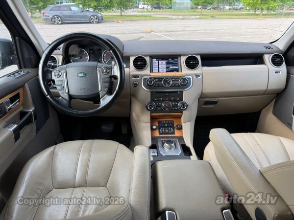 Black Land Rover Discovery 2012 in Tartu, with an engine capacity of 3.00 L and mileage of 217 thousand km for 11000 €, photo 10 on AUTOMOTO.COM.LV
