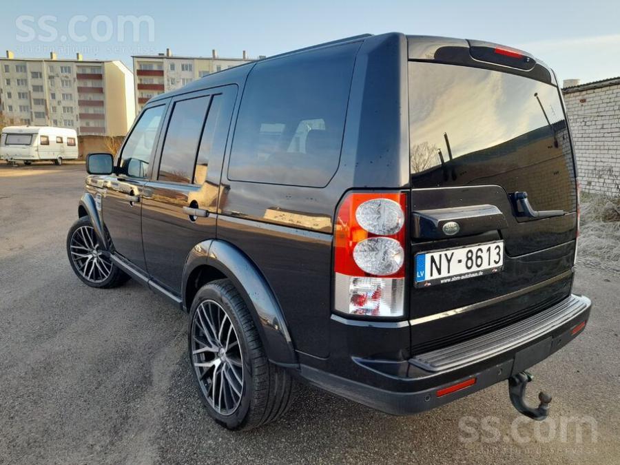 Melns Land Rover Discovery 2012 Talsi, ar dzinēja tilpumu 3.00 L un nobraukumu 206 tūkst. km par 9800 €, foto 4 vietnē AUTOMOTO.COM.LV
