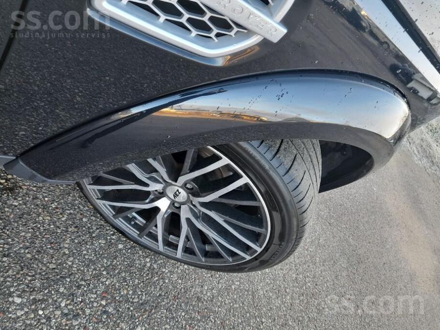 Melns Land Rover Discovery 2012 Talsi, ar dzinēja tilpumu 3.00 L un nobraukumu 206 tūkst. km par 9800 €, foto 11 vietnē AUTOMOTO.COM.LV