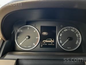 Melns Land Rover Discovery 2012 Talsi, ar dzinēja tilpumu 3.00 L un nobraukumu 206 tūkst. km par 9800 €, foto 21 vietnē AUTOMOTO.COM.LV