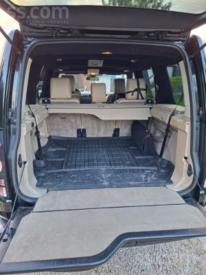 Melns Land Rover Discovery 2012 Rīga, ar dzinēja tilpumu 3.00 L un nobraukumu 295 tūkst. km par 14000 €, foto 10 vietnē AUTOMOTO.COM.LV