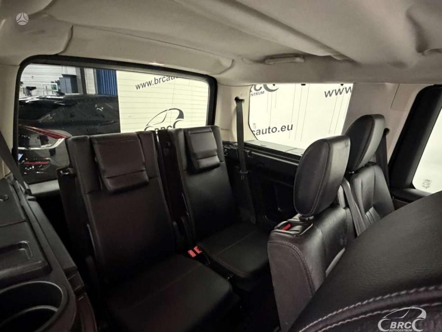 Melns Land Rover Discovery 2012 Viļņa, ar dzinēja tilpumu 2.99 L un nobraukumu 387 tūkst. km par 7300 €, foto 15 vietnē AUTOMOTO.COM.LV