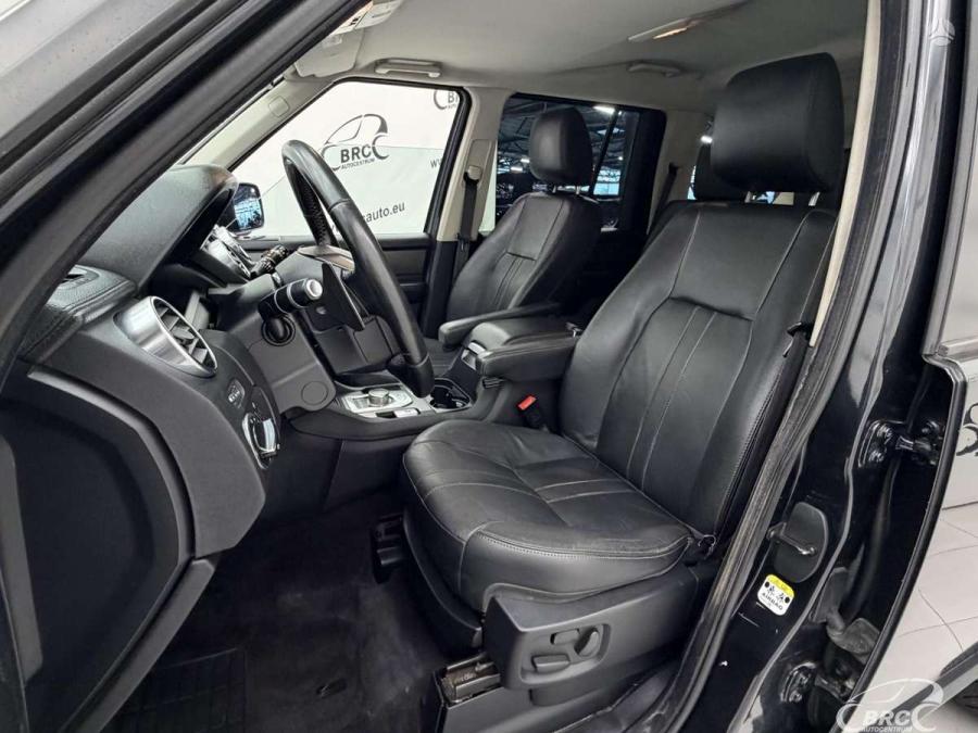 Melns Land Rover Discovery 2012 Viļņa, ar dzinēja tilpumu 2.99 L un nobraukumu 387 tūkst. km par 7300 €, foto 26 vietnē AUTOMOTO.COM.LV