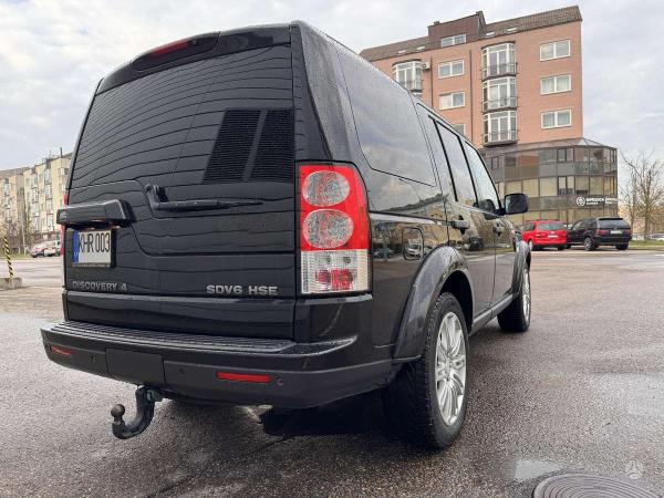 Black Land Rover Discovery 2013 in Vilnius, with an engine capacity of 2.99 L and mileage of 387 thousand km for 9500 €, photo 4 on AUTOMOTO.COM.LV