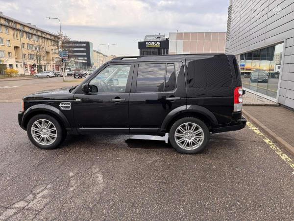 Black Land Rover Discovery 2013 in Vilnius, with an engine capacity of 2.99 L and mileage of 387 thousand km for 9500 €, photo 7 on AUTOMOTO.COM.LV