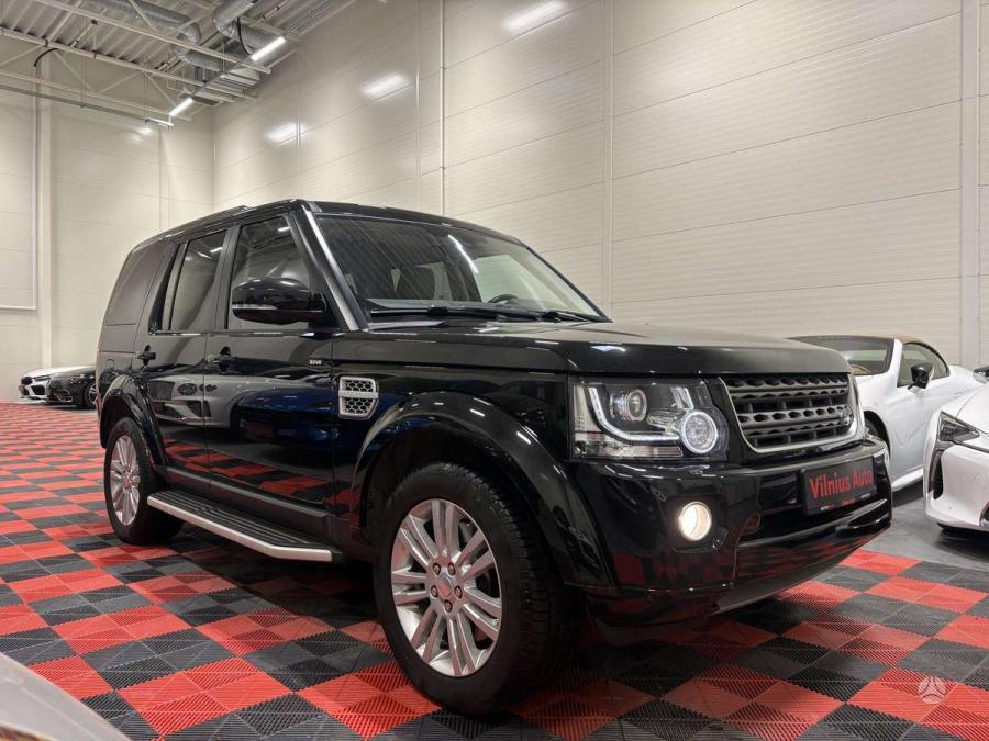 Black Land Rover Discovery 2014 in Vilnius, with an engine capacity of 3.00 L and mileage of 190 thousand km for 13000 €, photo 4 on AUTOMOTO.COM.LV