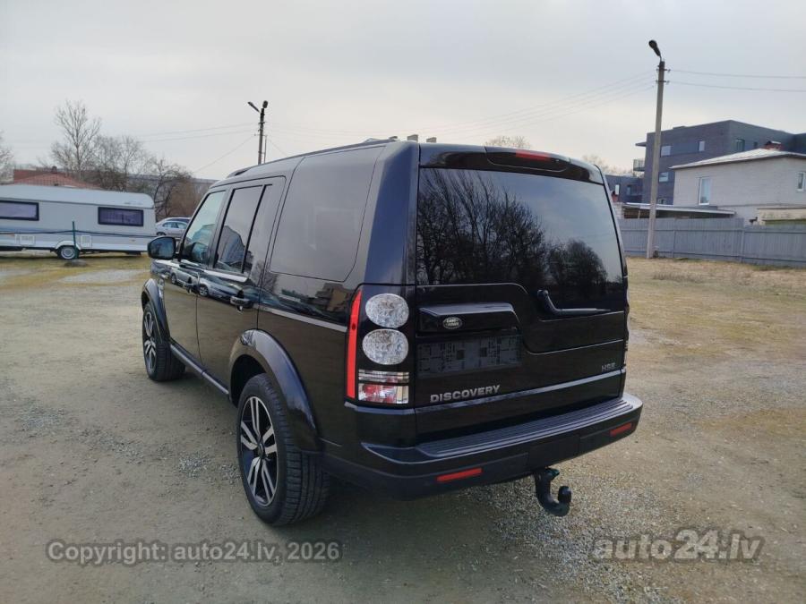 Melns Land Rover Discovery 2015 Rakvere, ar dzinēja tilpumu 3.00 L un nobraukumu 349 tūkst. km par 12900 €, foto 3 vietnē AUTOMOTO.COM.LV