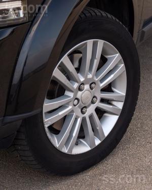 Melns Land Rover Discovery 2015 Rīga, ar dzinēja tilpumu 3.00 L un nobraukumu 160 tūkst. km par 16500 €, foto 7 vietnē AUTOMOTO.COM.LV