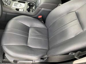 Melns Land Rover Discovery 2015 Raseiniai, ar dzinēja tilpumu 3.00 L un nobraukumu 408 tūkst. km par 8900 €, foto 11 vietnē AUTOMOTO.COM.LV