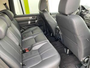 Melns Land Rover Discovery 2015 Raseiniai, ar dzinēja tilpumu 3.00 L un nobraukumu 408 tūkst. km par 8900 €, foto 19 vietnē AUTOMOTO.COM.LV