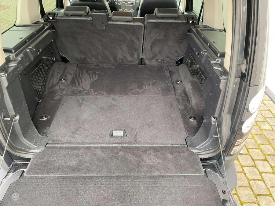 Melns Land Rover Discovery 2015 Raseiniai, ar dzinēja tilpumu 3.00 L un nobraukumu 408 tūkst. km par 8900 €, foto 21 vietnē AUTOMOTO.COM.LV