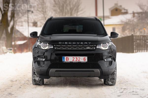 Melns Land Rover Discovery 2016 Jelgava, ar dzinēja tilpumu 2.00 L un nobraukumu 196 tūkst. km par 12690 €, foto 3 vietnē AUTOMOTO.COM.LV