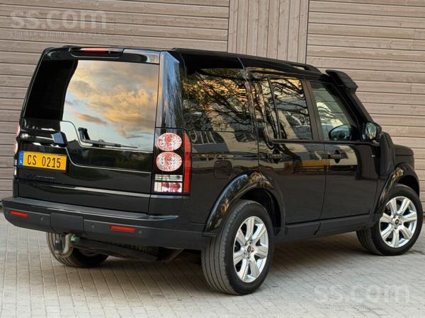 Melns Land Rover Discovery 2016 Jelgava, ar dzinēja tilpumu 3.00 L un nobraukumu 243 tūkst. km par 16500 €, foto 7 vietnē AUTOMOTO.COM.LV