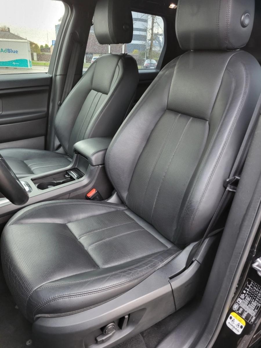 Melns Land Rover Discovery 2016 Rīga, ar dzinēja tilpumu 2.00 L un nobraukumu 196 tūkst. km par 13990 €, foto 7 vietnē AUTOMOTO.COM.LV
