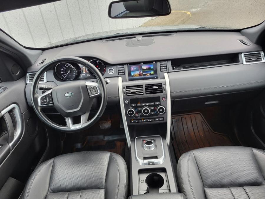 Melns Land Rover Discovery 2016 Rīga, ar dzinēja tilpumu 2.00 L un nobraukumu 196 tūkst. km par 13990 €, foto 19 vietnē AUTOMOTO.COM.LV