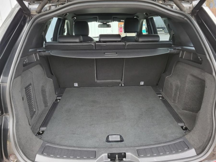 Melns Land Rover Discovery 2016 Rīga, ar dzinēja tilpumu 2.00 L un nobraukumu 196 tūkst. km par 13990 €, foto 34 vietnē AUTOMOTO.COM.LV