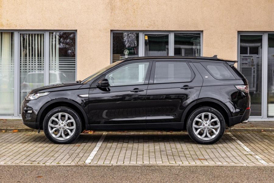 Melns Land Rover Discovery 2016 Rīga, ar dzinēja tilpumu 2.00 L un nobraukumu 196 tūkst. km par 13990 €, foto 36 vietnē AUTOMOTO.COM.LV