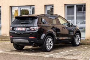 Melns Land Rover Discovery 2016 Rīga, ar dzinēja tilpumu 2.00 L un nobraukumu 196 tūkst. km par 13990 €, foto 39 vietnē AUTOMOTO.COM.LV