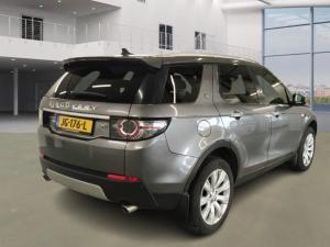 Melns Land Rover Discovery 2016 Rīga, ar dzinēja tilpumu 2.00 L un nobraukumu 196 tūkst. km par 13990 €, foto 48 vietnē AUTOMOTO.COM.LV