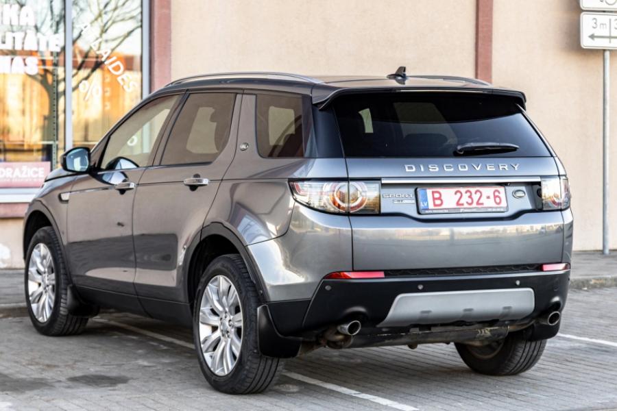 Melns Land Rover Discovery 2016 Rīga, ar dzinēja tilpumu 2.00 L un nobraukumu 196 tūkst. km par 13990 €, foto 65 vietnē AUTOMOTO.COM.LV