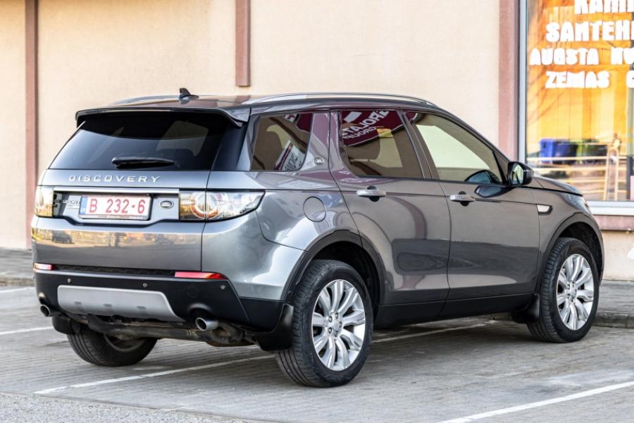 Melns Land Rover Discovery 2016 Rīga, ar dzinēja tilpumu 2.00 L un nobraukumu 196 tūkst. km par 13990 €, foto 67 vietnē AUTOMOTO.COM.LV