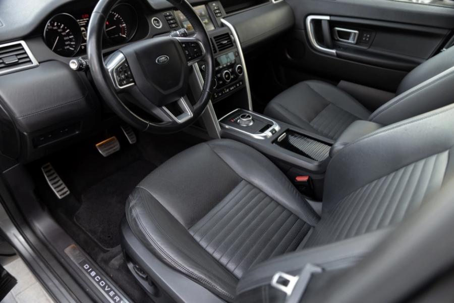 Melns Land Rover Discovery 2016 Rīga, ar dzinēja tilpumu 2.00 L un nobraukumu 196 tūkst. km par 13990 €, foto 79 vietnē AUTOMOTO.COM.LV