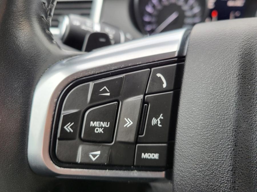 Melns Land Rover Discovery 2016 Rīga, ar dzinēja tilpumu 2.00 L un nobraukumu 196 tūkst. km par 13990 €, foto 85 vietnē AUTOMOTO.COM.LV