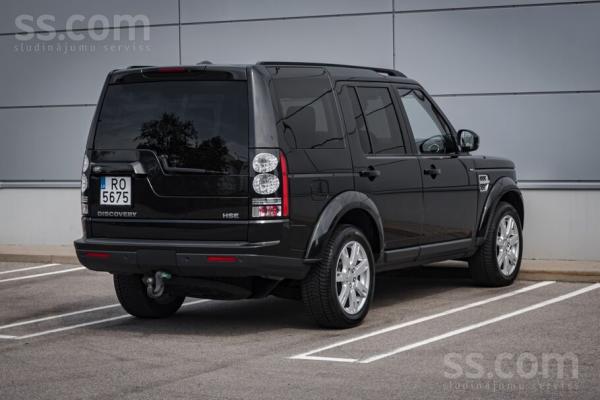 Melns Land Rover Discovery 2016 Rīga, ar dzinēja tilpumu 3.00 L un nobraukumu 250 tūkst. km par 13490 €, foto 4 vietnē AUTOMOTO.COM.LV