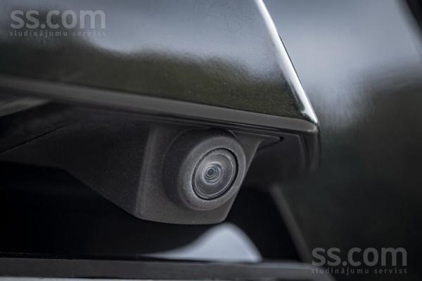 Melns Land Rover Discovery 2016 Rīga, ar dzinēja tilpumu 3.00 L un nobraukumu 250 tūkst. km par 13490 €, foto 7 vietnē AUTOMOTO.COM.LV